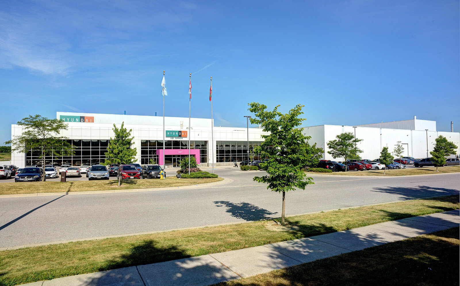 Hyundai L&C HanStone Plant in London, Ontario | Magil Construction